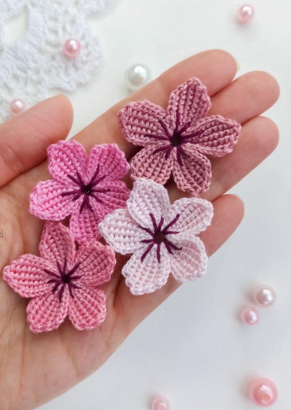 Crochet Sakura Flower Step by Step – Patterns.curiosodaweb.com